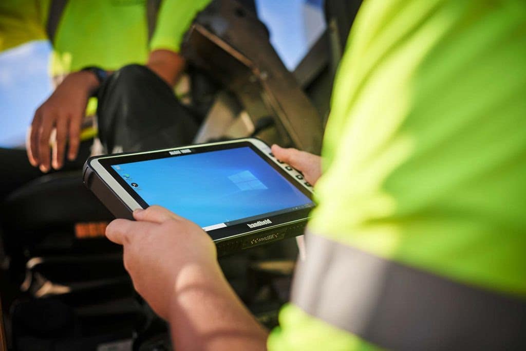 Tablet robusta Algiz 10XR. Portátil o instalada en vehículo - The World ...